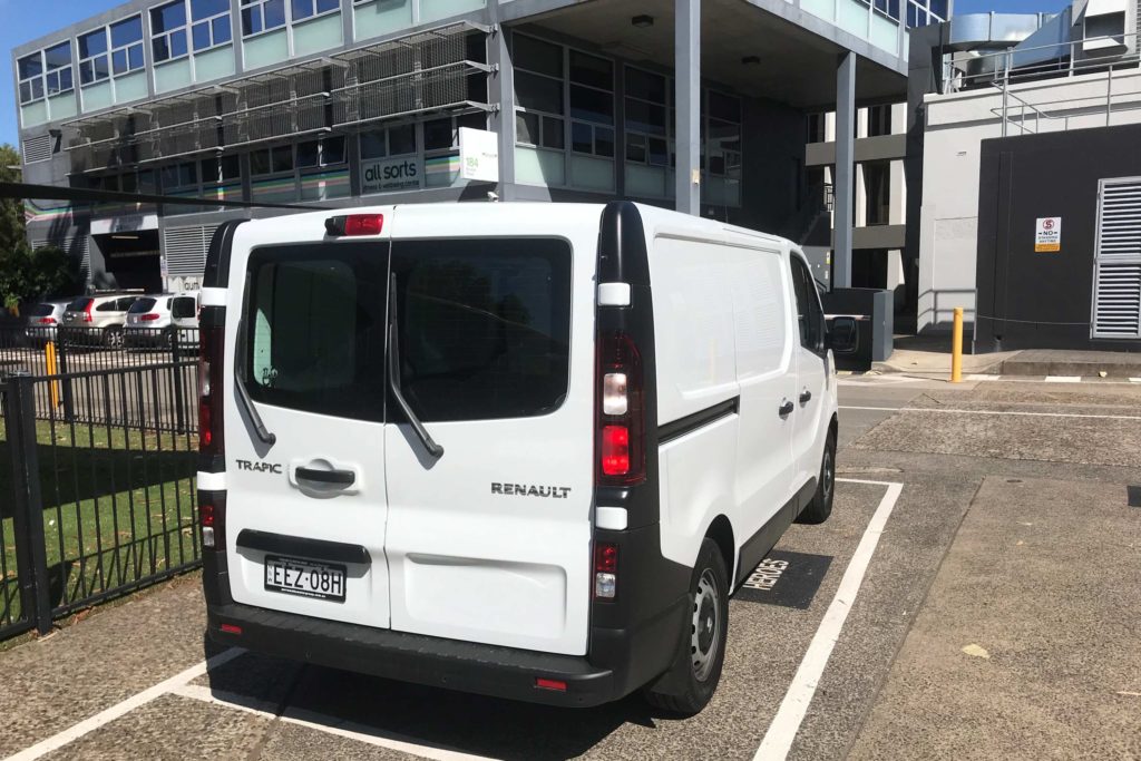 Renault Trafic Automatic 2020 Review | Ute and Van Guide