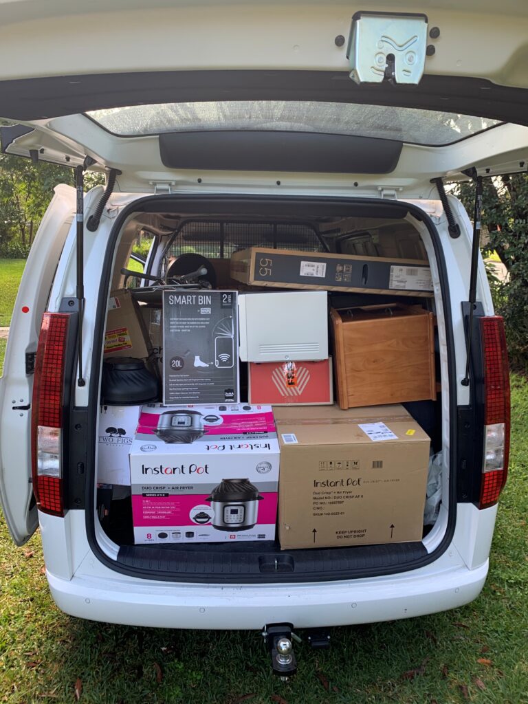 Staria Load 2022 moving house Review | Ute and Van Guide