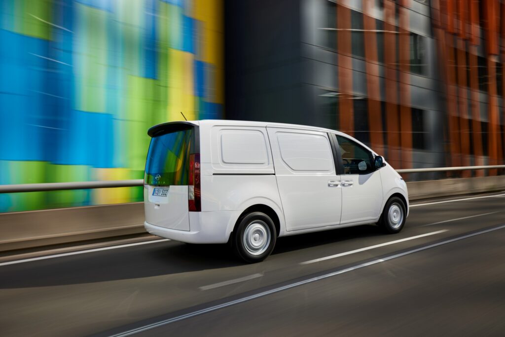 Staria Load 2022 moving house Review | Ute and Van Guide