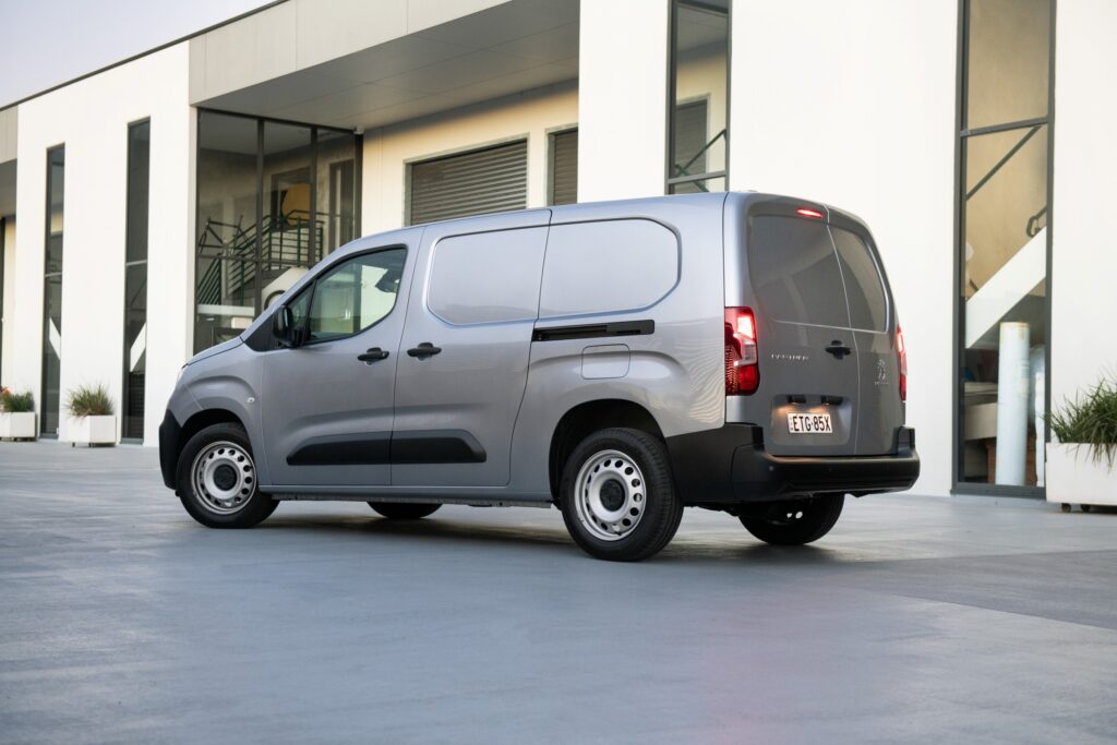 Peugeot Partner Pro LWB 2022 review | Ute and Van Guide